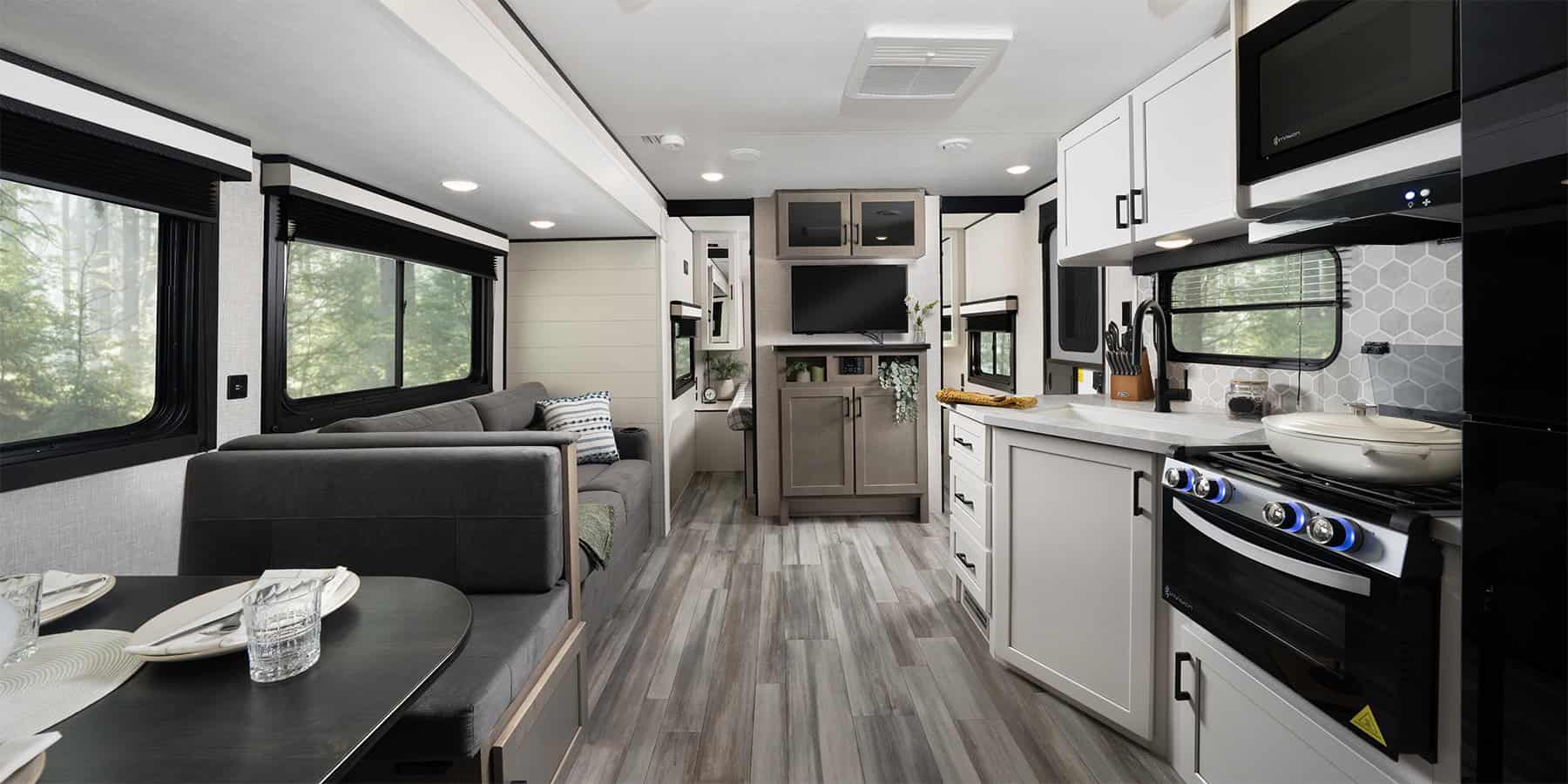 Jayco Jay Flight: The Complete Guide (Specs, Pricing, Floor Plans) - RV ...